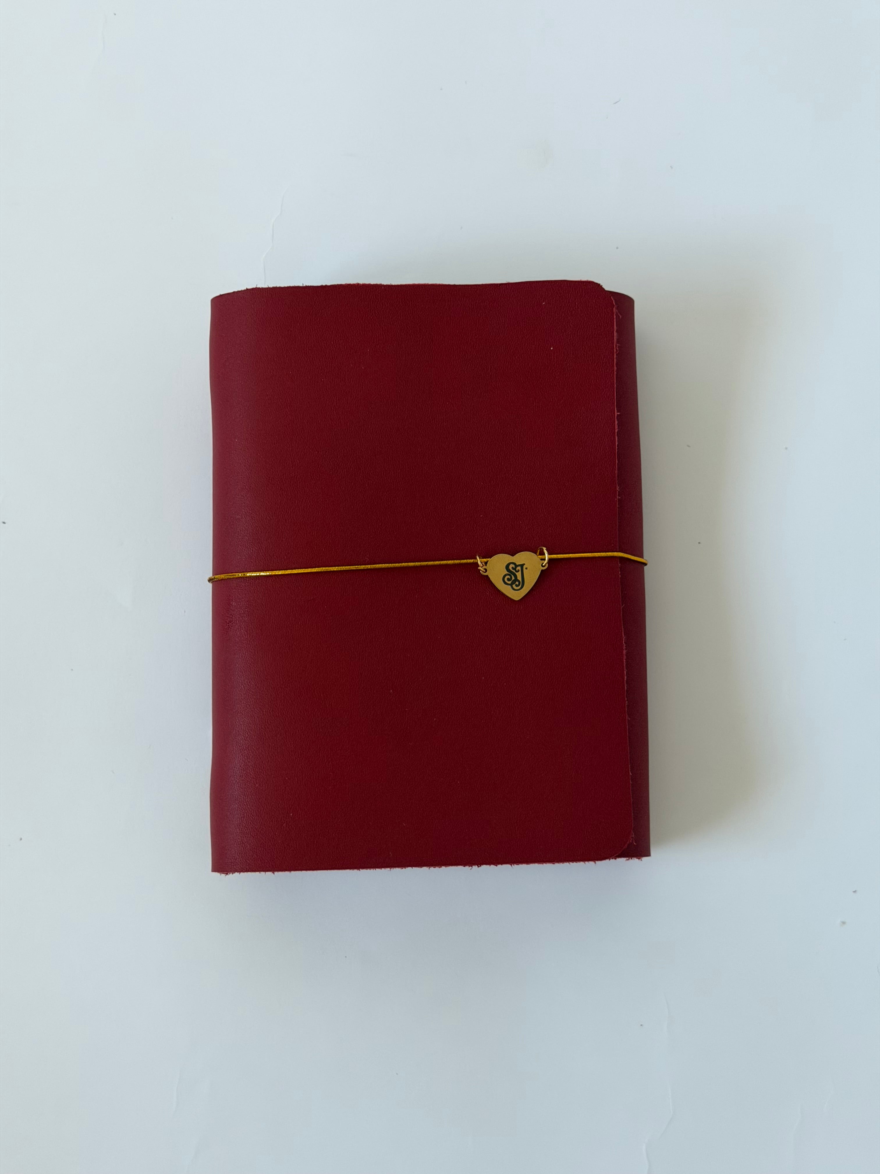 red & gold classic – Showcase Journals